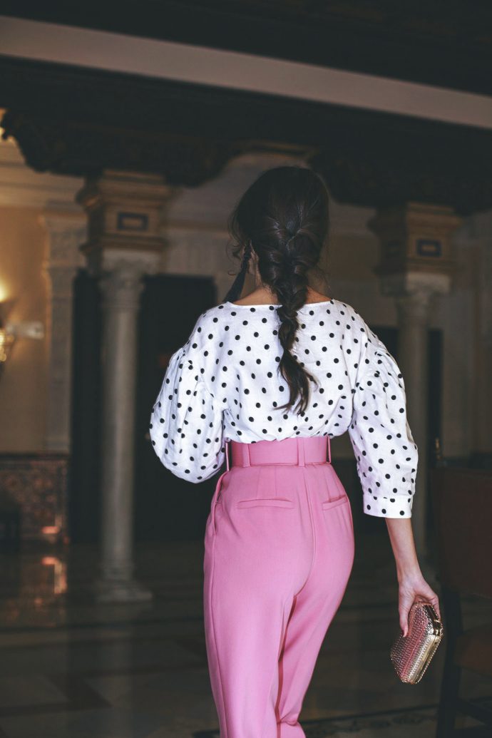 Look de invitada: bautizo o comunión con lunares | Invitada Perfecta