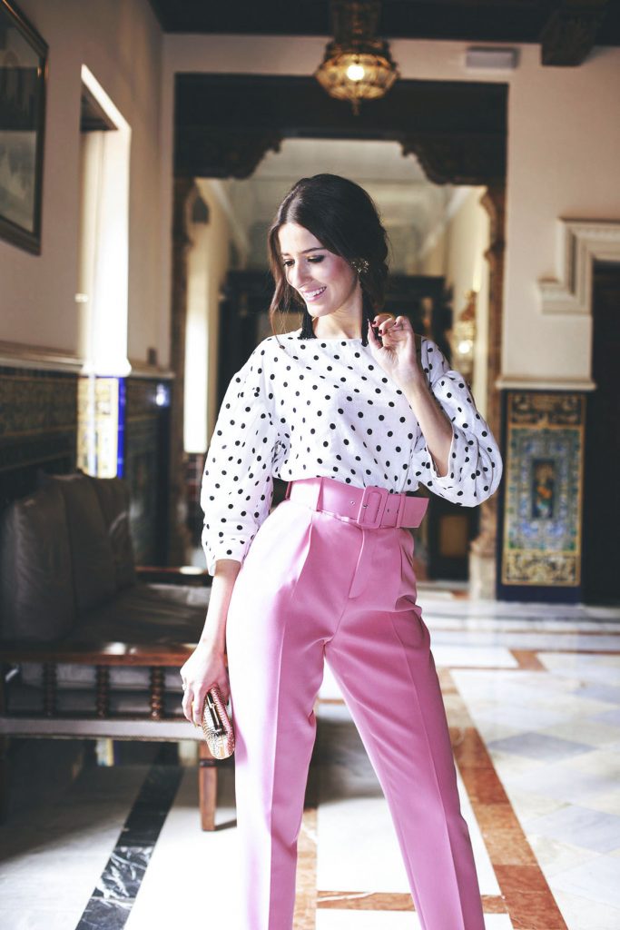 Look de invitada: bautizo o comunión con lunares | Invitada Perfecta