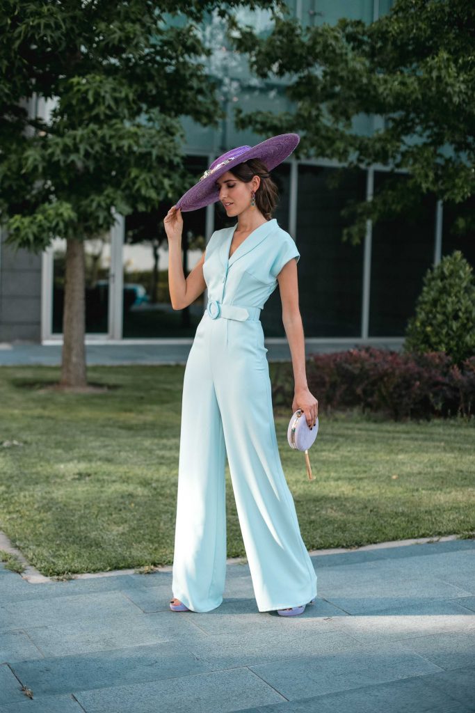 Look invitada: mono de cuello smoking | Invitada Perfecta