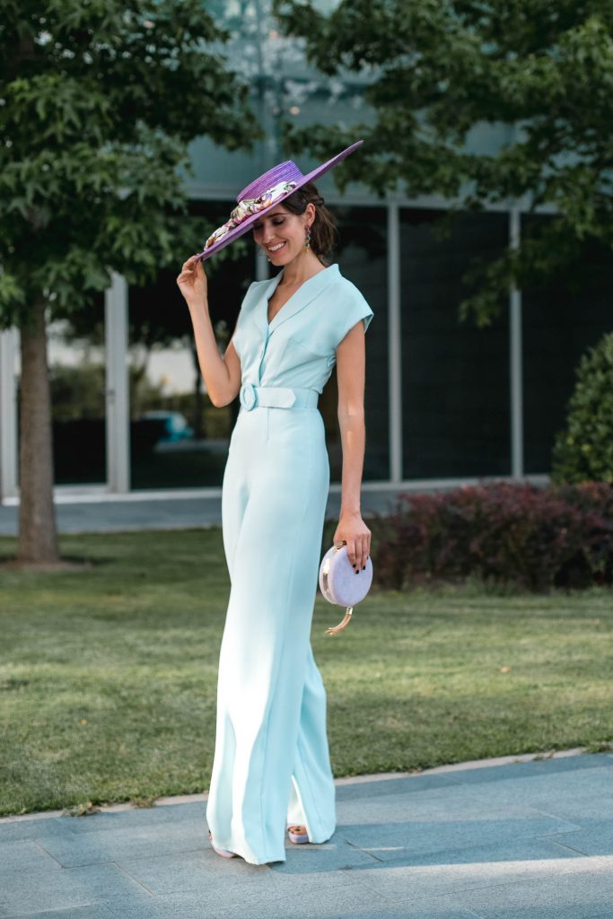 Look invitada: mono de cuello smoking | Invitada Perfecta