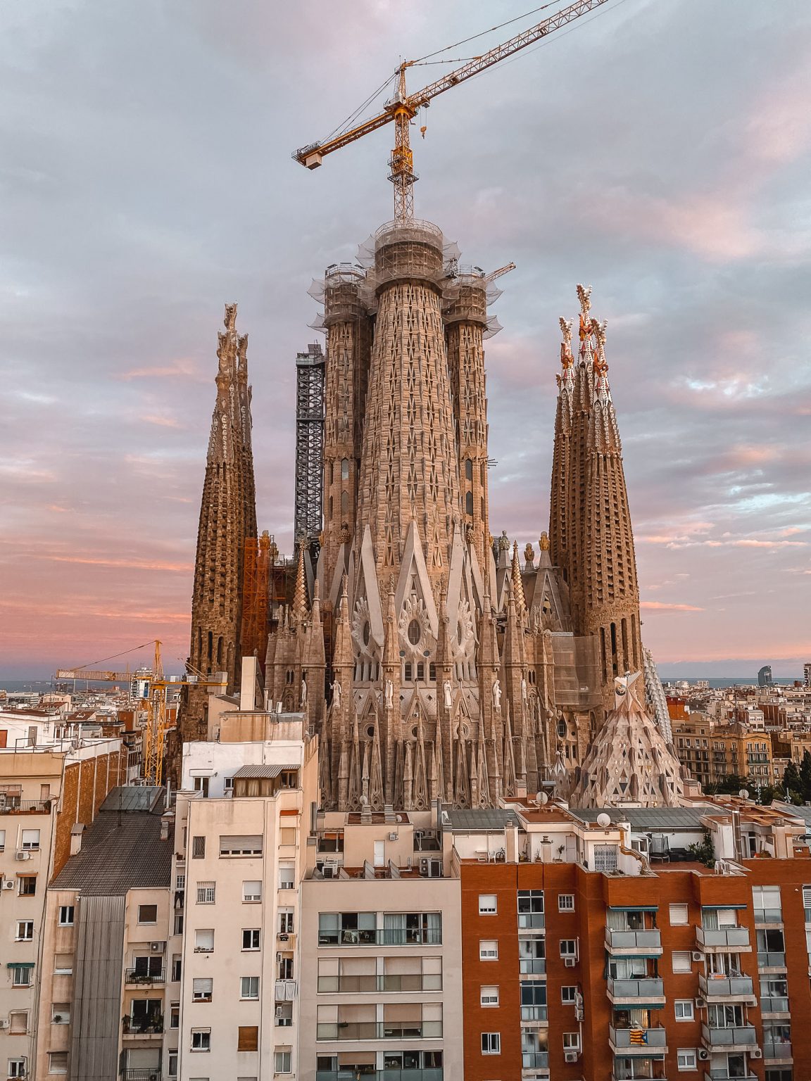 Guía de viaje: ruta medieval en coche por Barcelona, Gerona y Carcassonne