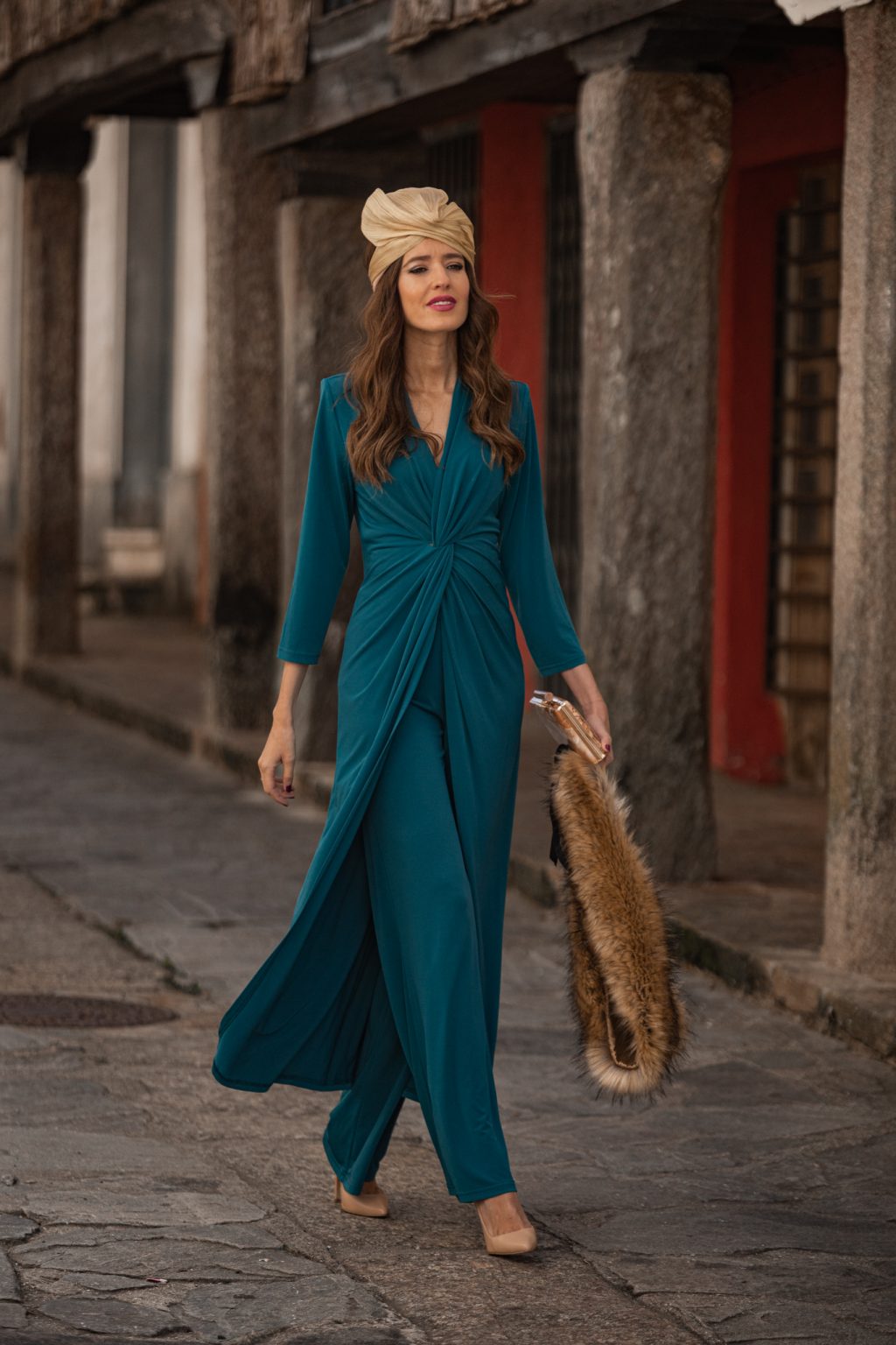 Conjunto pantalón de invitada de boda de otoño invierno 2022